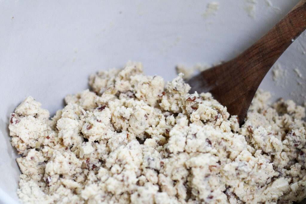 Besos de Nuez Recipe - Cueva's Kitchen