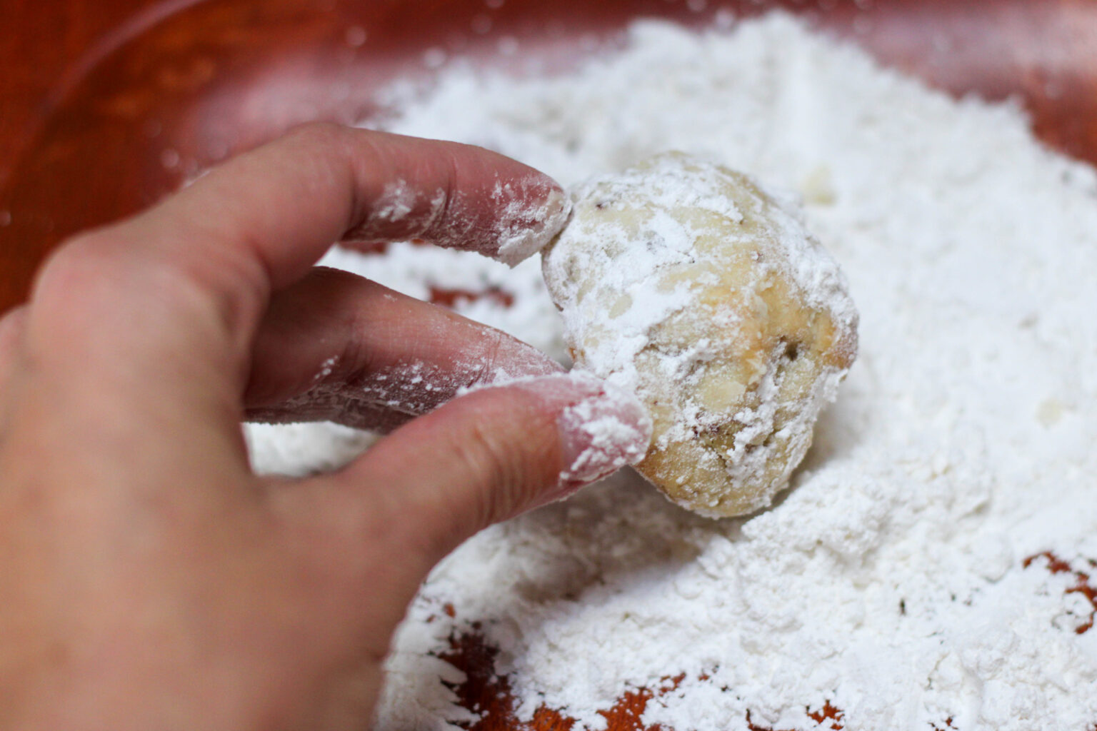 Besos de Nuez Recipe - Cueva's Kitchen